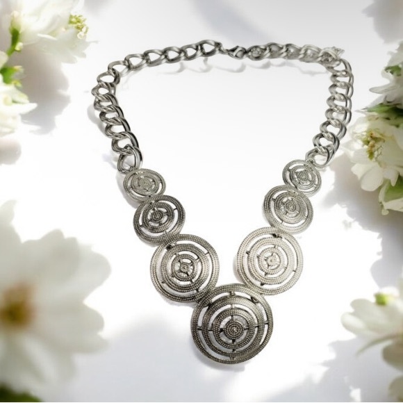 Source Unknown | Jewelry | Collar Circle Bullseye Silver Tone Detail 22 ...
